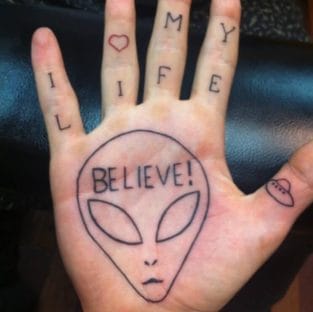 19 of the Best Alien Head Tattoos Ever - PetPress