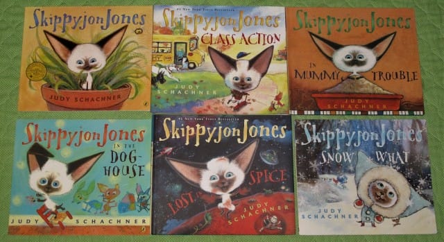 15 Books About Siamese Cats - PetPress