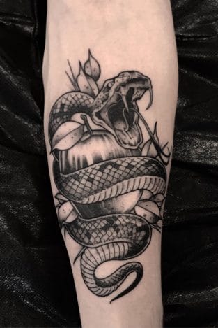 15+ Snake & Apple Tattoo Designs That Could Inspire You