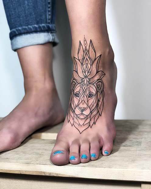 12+ Cool Lion Tattoos On Foot - PetPress