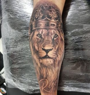 15+ Lion Leg Tattoo Ideas and Designs - PetPress