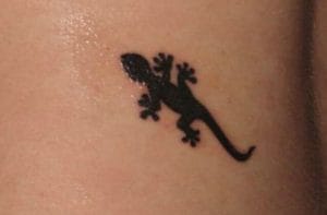 10+ Simple Lizard Tattoo Designs and Ideas - PetPress