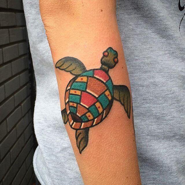12+ Traditional Turtle Tattoo Designs - PetPress