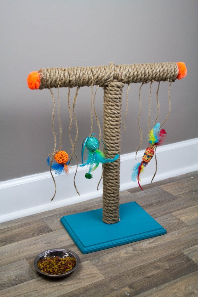 10 DIY Cat Scratching Post Ideas To Keep Your Cat Entertained